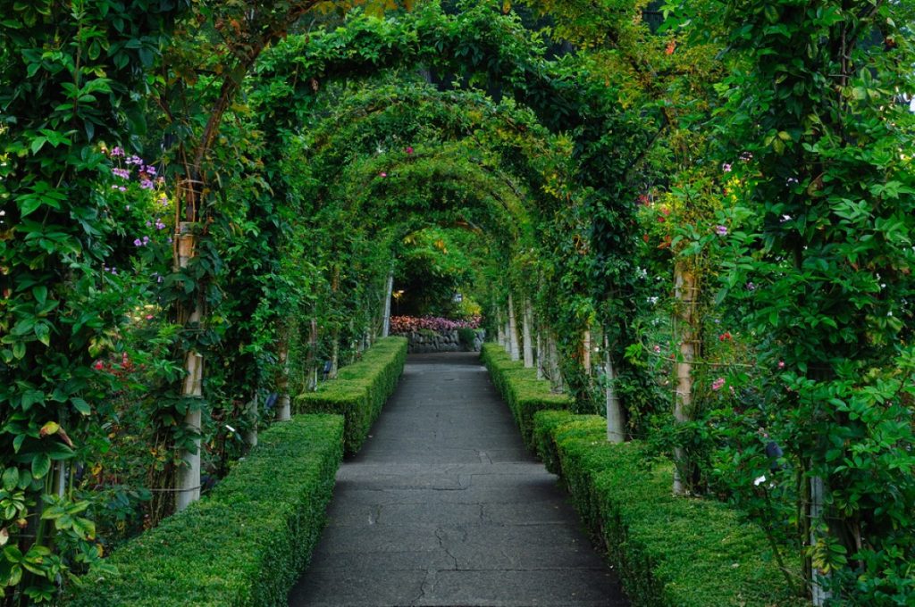 Butchart Gardens Vancouver - IDEAL DECOR